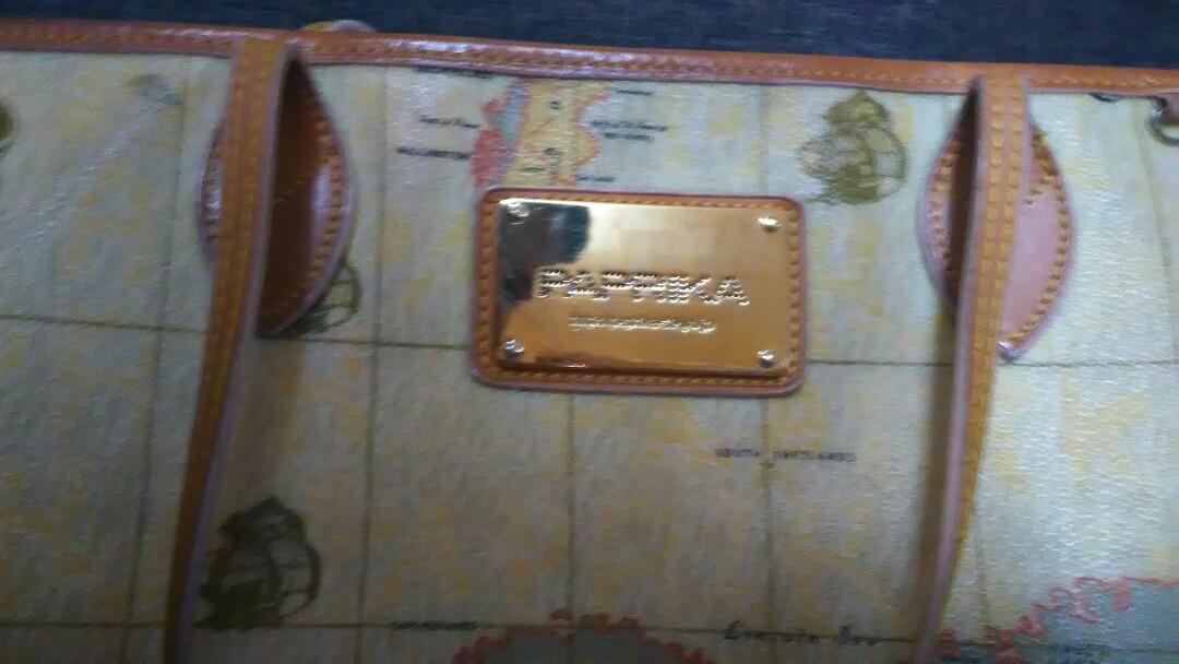 Paprika Map Bag, Women's Fashion, Bags & Wallets, Cross-body Bags on ...