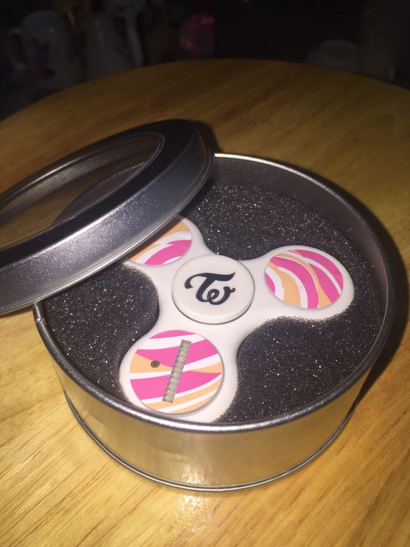 Twice LED fidget spinner (OFFICIAL), Hobbies & Toys, Memorabilia ...