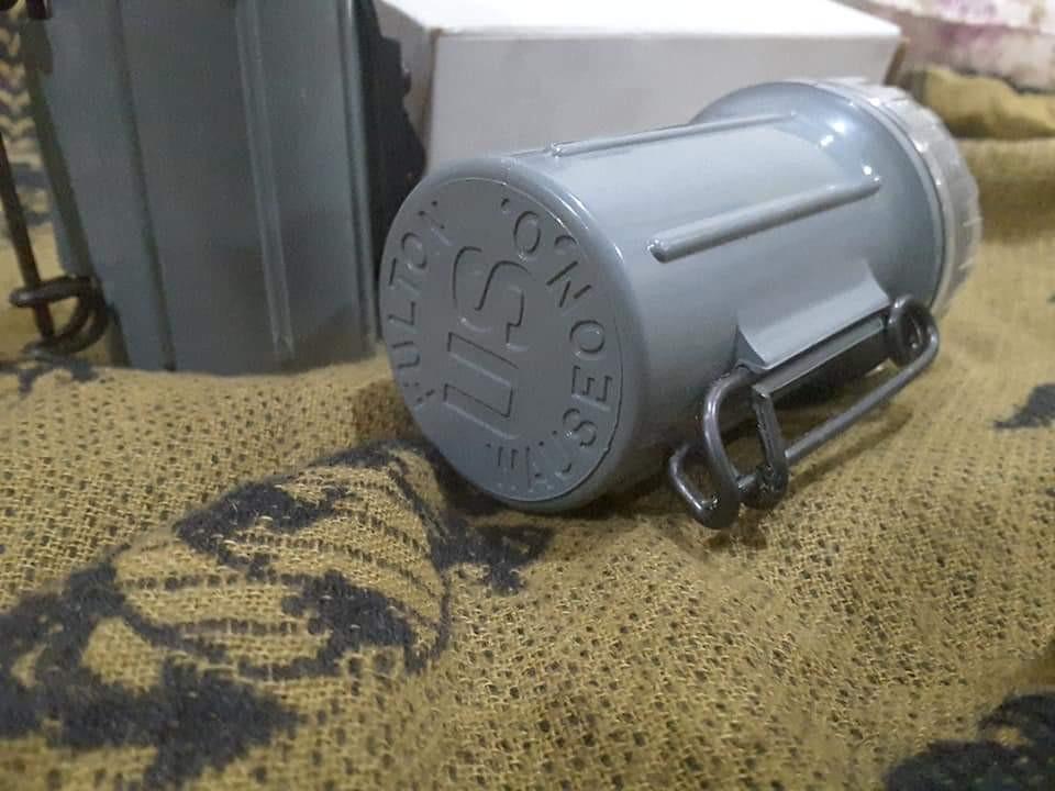 Us Army Govt Issue Waterproof Distress Marker Light, Fulton, N51 NSN ...