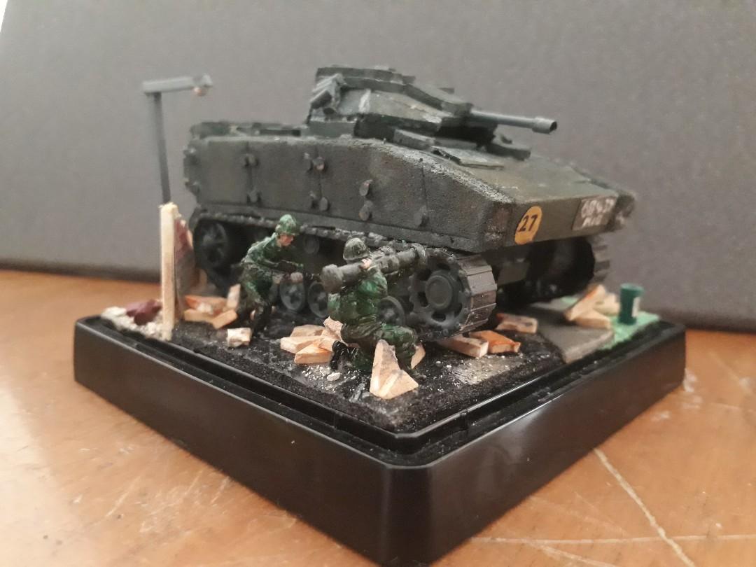 1/72 SAF Bionix and 4 soldiers diorama, Hobbies & Toys, Toys & Games on ...