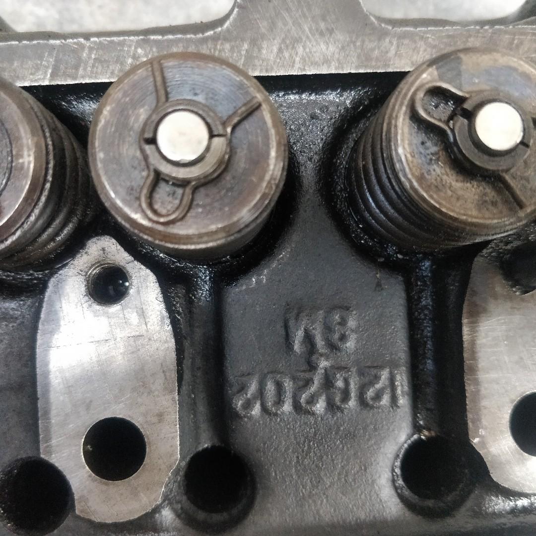 classic mini head 12G202, Auto Accessories on Carousell