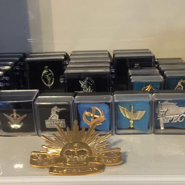 Army SAF Assorted Collar Pins OCS, Everything Else on Carousell