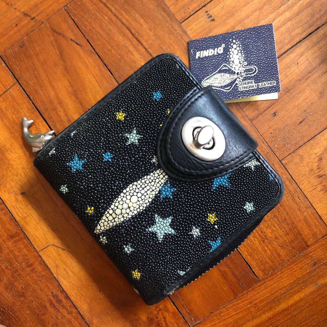 FREE Genuine Stingray Skin Wallet , Women's Fashion, Bags & Wallets ...