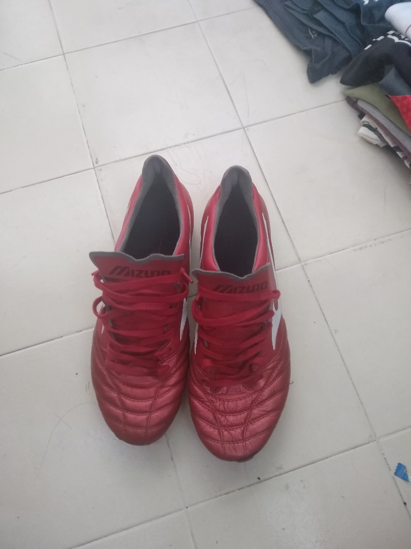 Mizuno morelia neo Red colour, Sports Equipment, Sports & Games, Golf ...