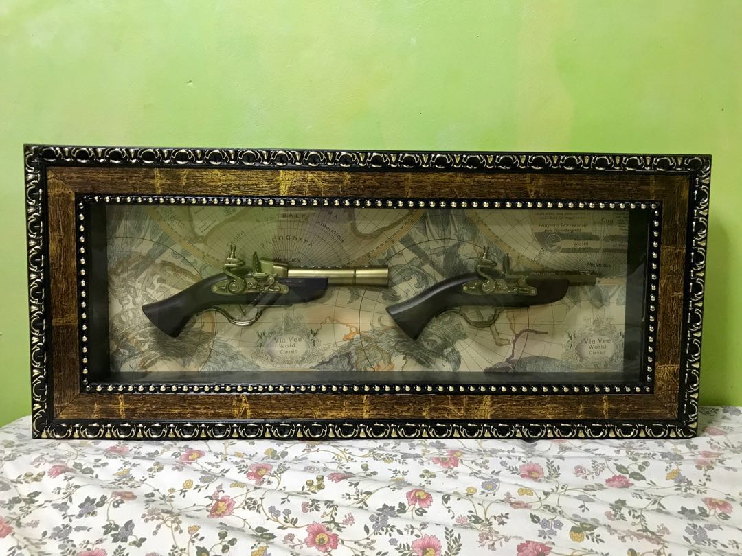 Vintage Display Gun w/ Frame, Furniture & Home Living, Home Decor ...