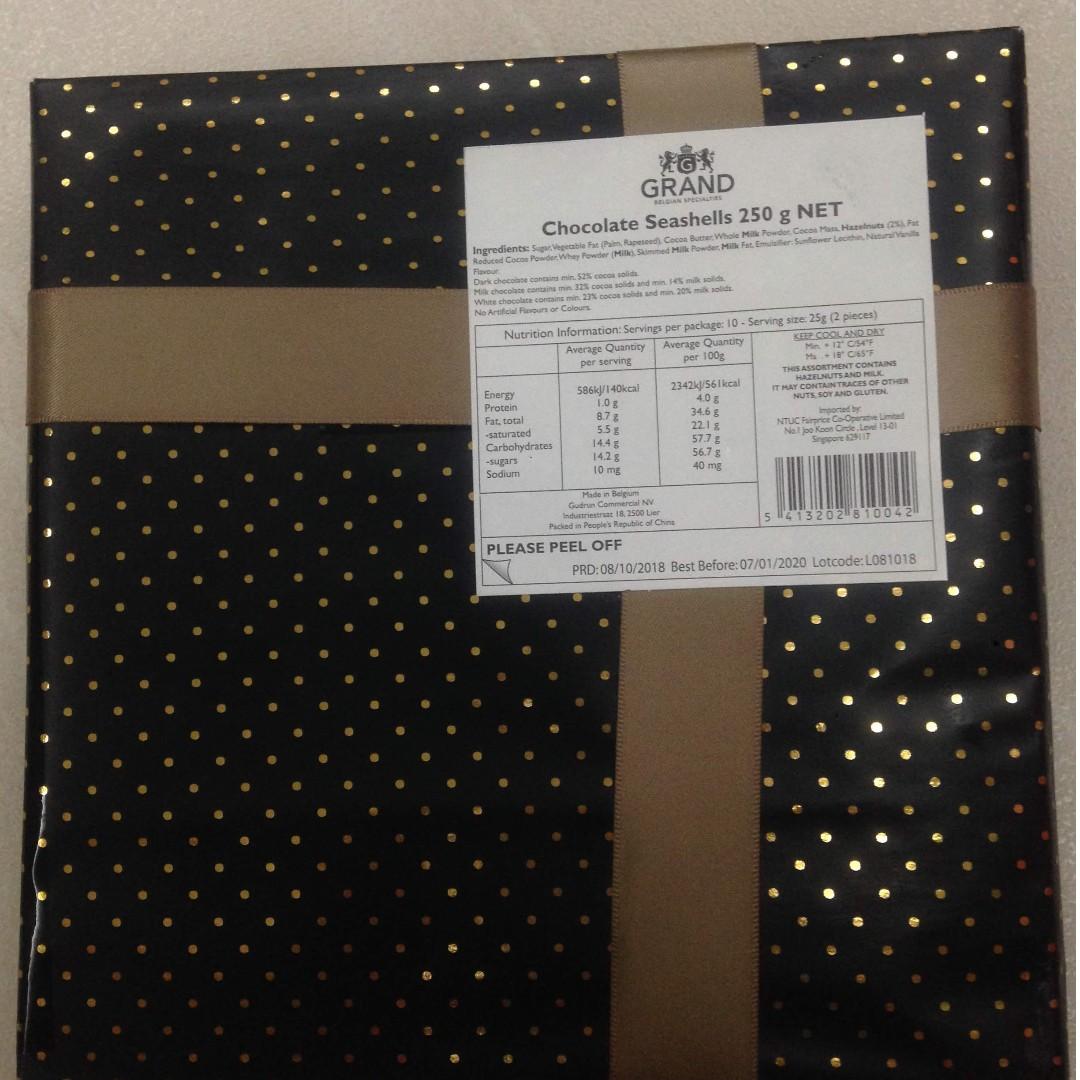 Grand Belgian Specialties Gift Box - Milk Chocolate Seashells 250g ...
