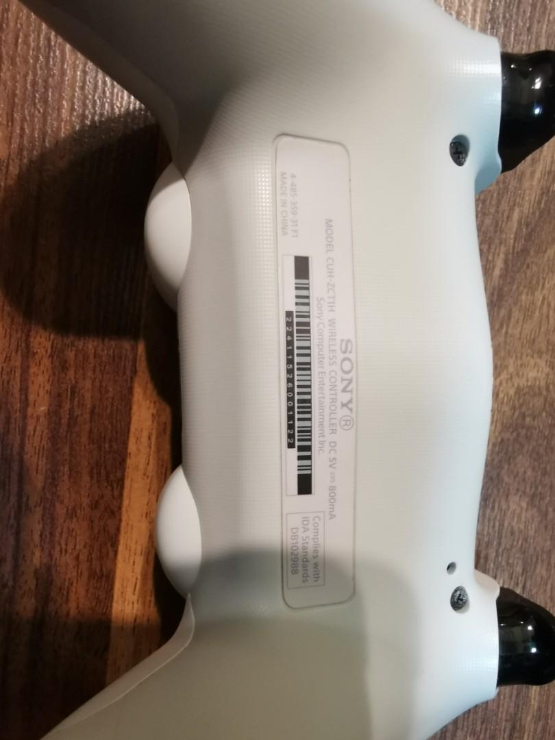 PS4 Controller 1st generation. White and Red, Video Gaming, Gaming ...