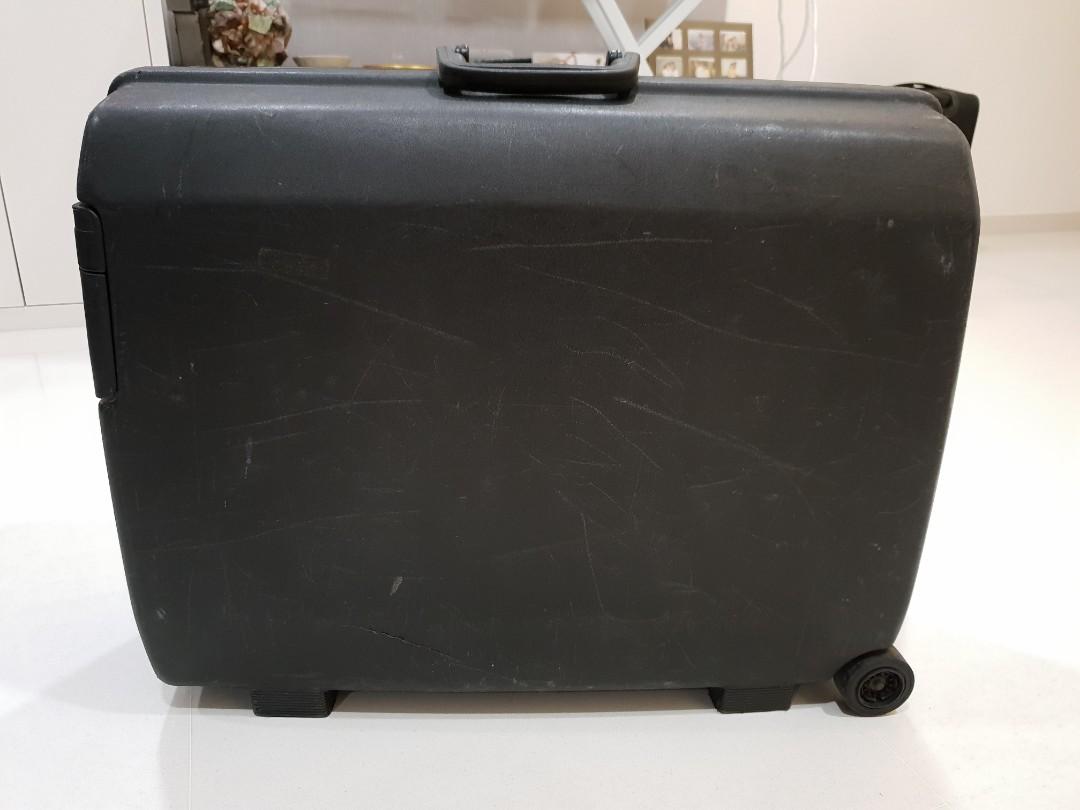 Samsonite Oyster, Hobbies & Toys, Travel, Luggage on Carousell