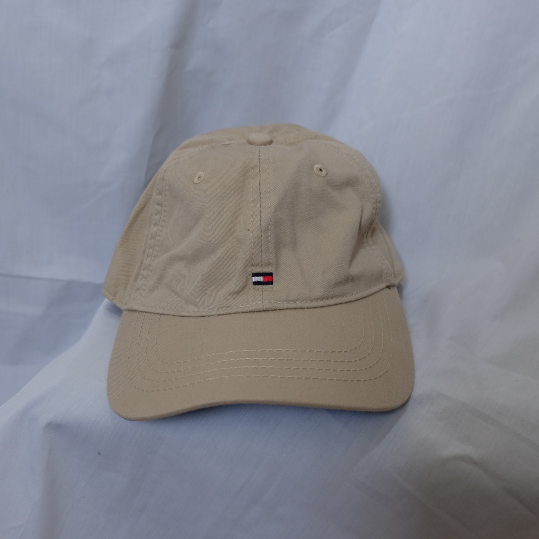 Tommy Hilfiger Hat, Fesyen Pria, Aksesoris, Topi di Carousell