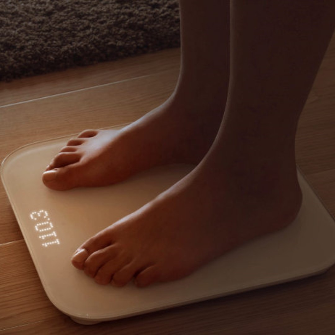 Xiaomi Smart Scale Weighing Scale XMTZC01HM, Sports Equipment, Exercise ...