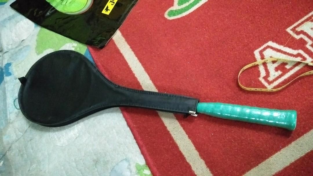 Adidas vintage squash racquet, Sports Equipment, Sports & Games, Racket ...