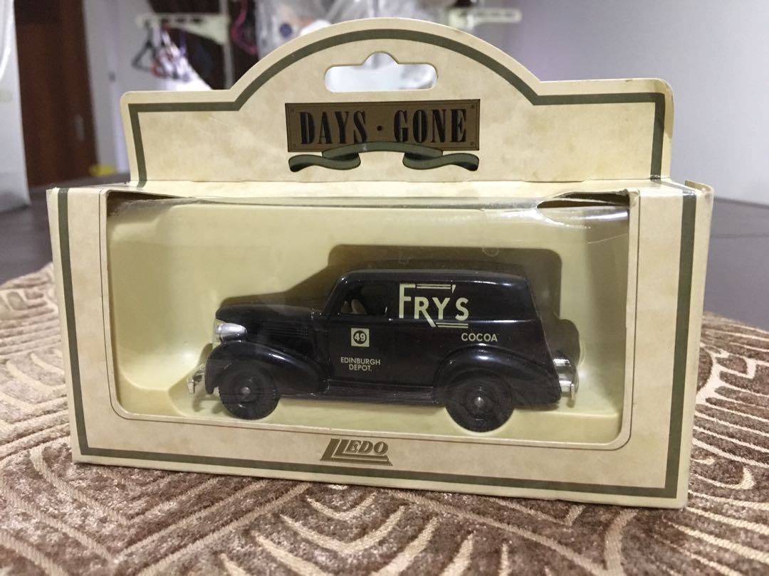 Days Gone Fry’s Cocoa Edinburgh Depot, Hobbies & Toys, Collectibles ...