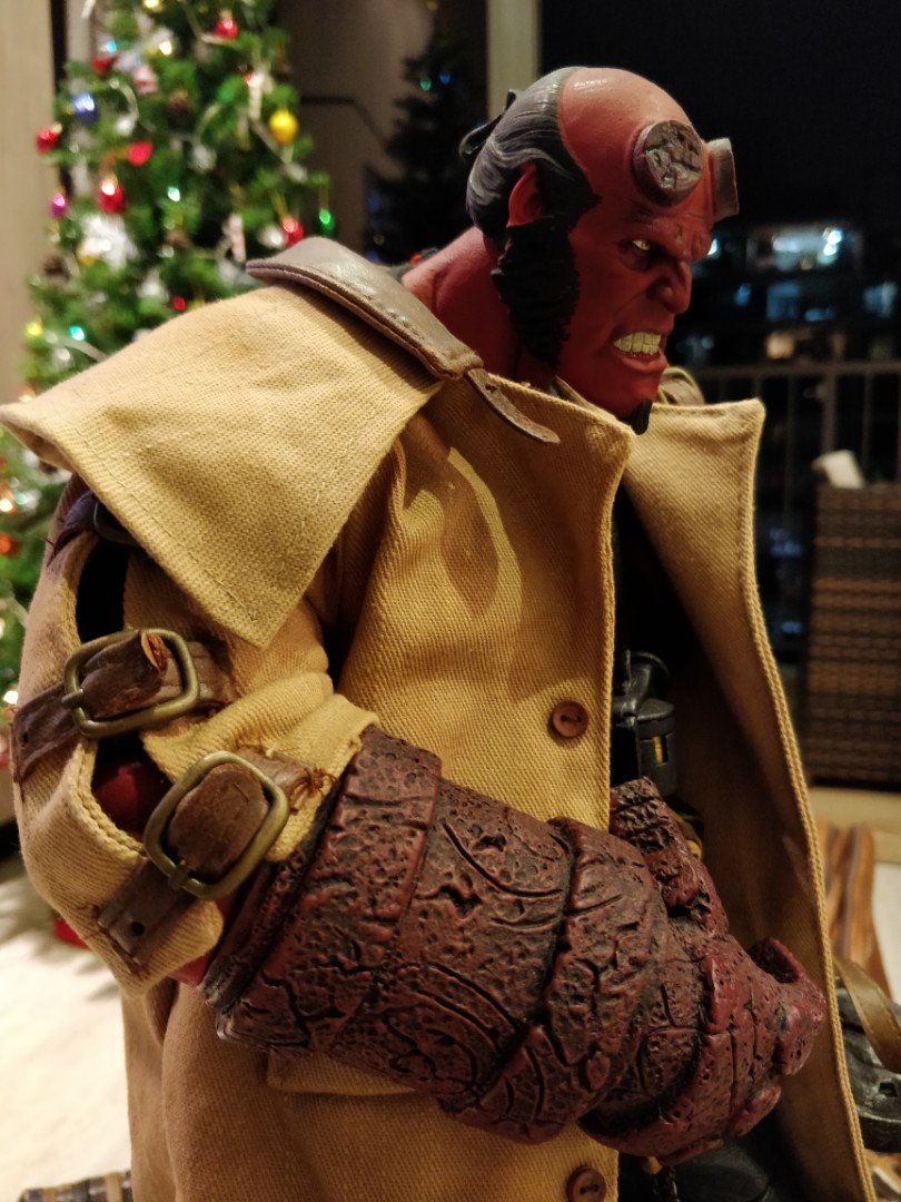 Hellboy Mezco 18 inch Figure, Hobbies & Toys, Toys & Games on Carousell