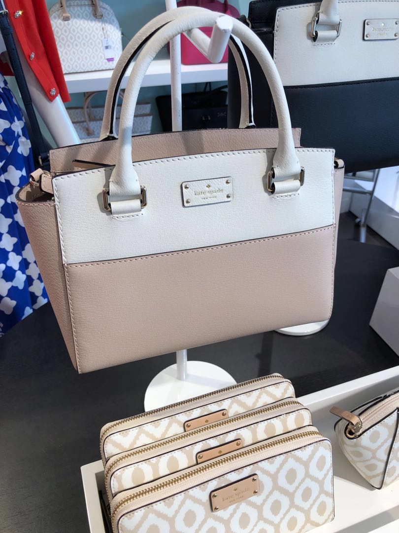 Kate Spade Bag, Luxury, Bags & Wallets on Carousell