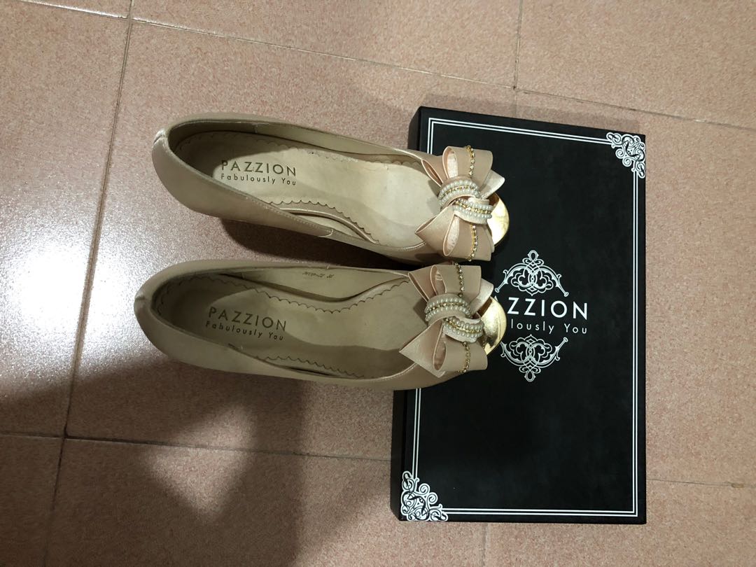 Pazzion, Women's Fashion, Footwear, Heels on Carousell
