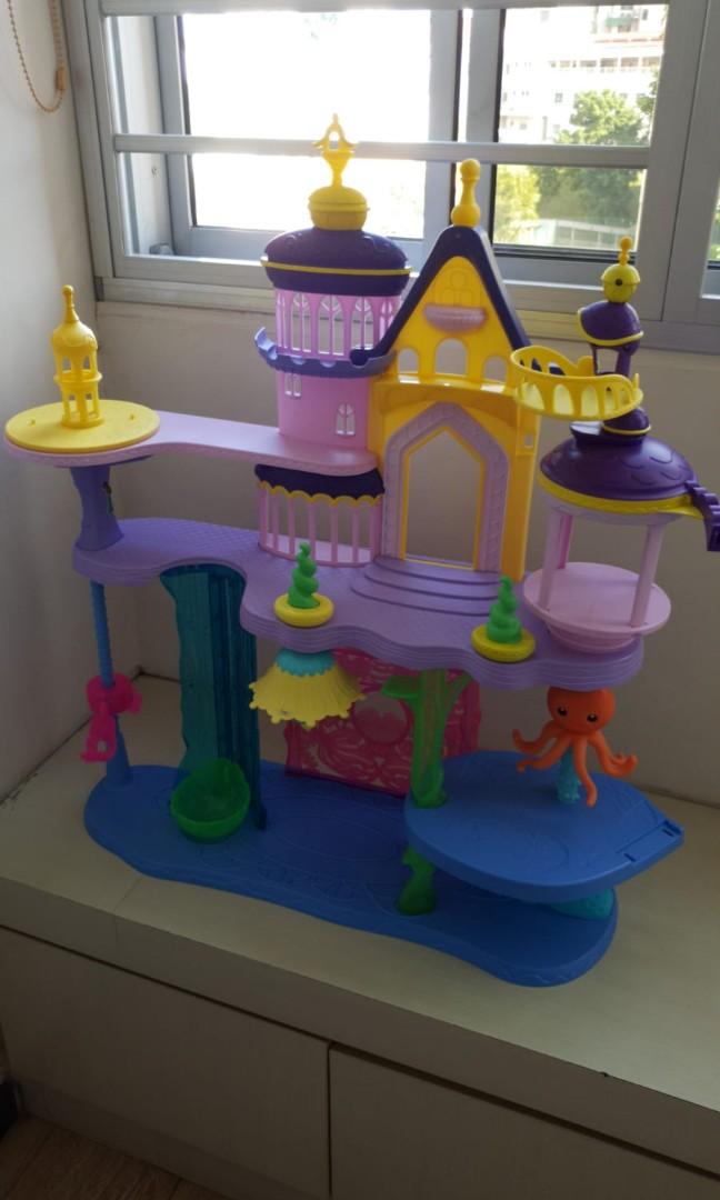 MLP Castle. Mermaid edition, Hobbies & Toys, Toys & Games on Carousell