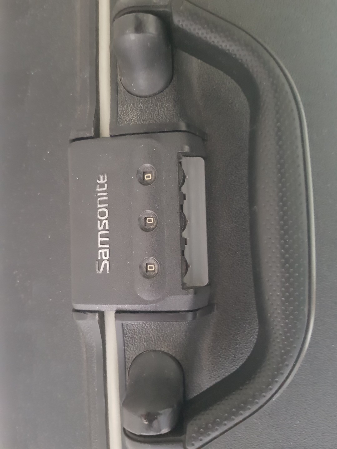 Samsonite Hard Luggage Case, Hobbies & Toys, Travel, Luggage on Carousell