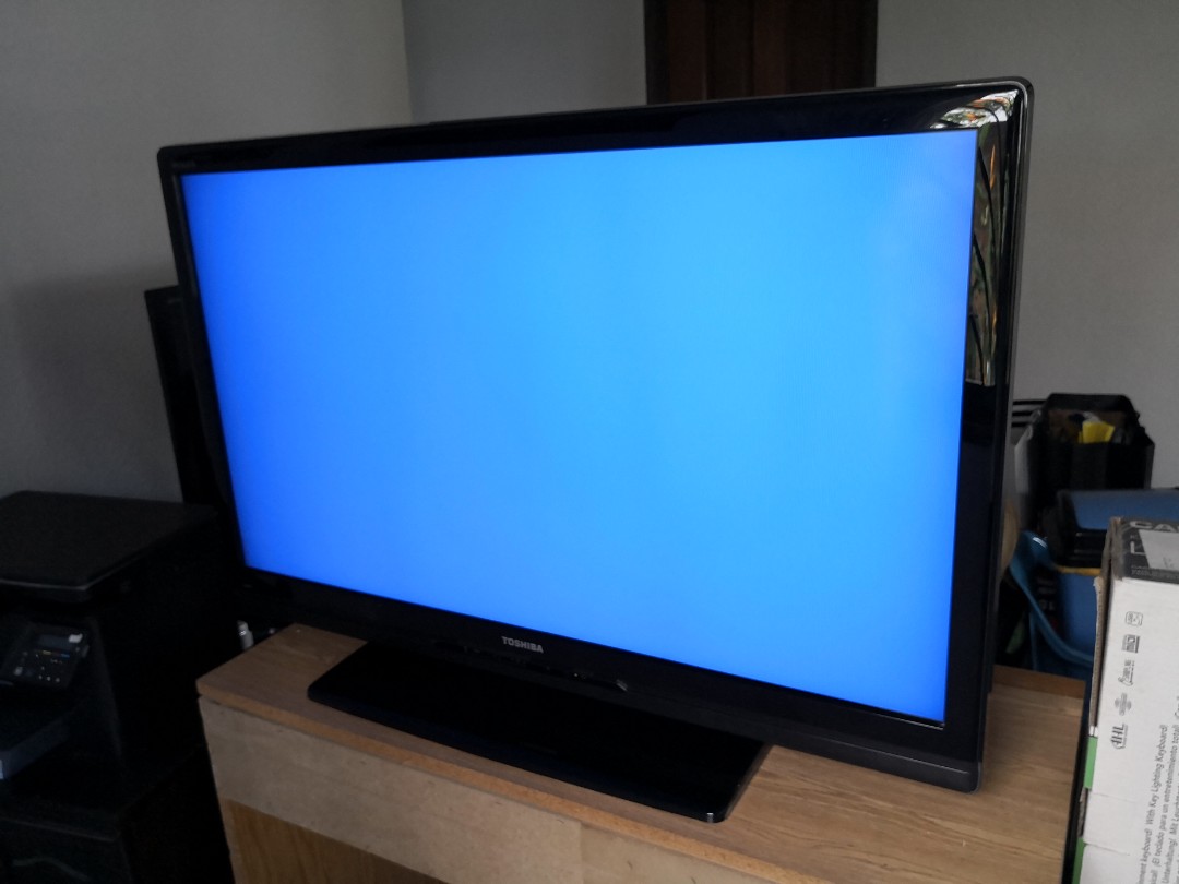 Toshiba lcd tv 42AV550E 42 inch, TV & Home Appliances, TV ...