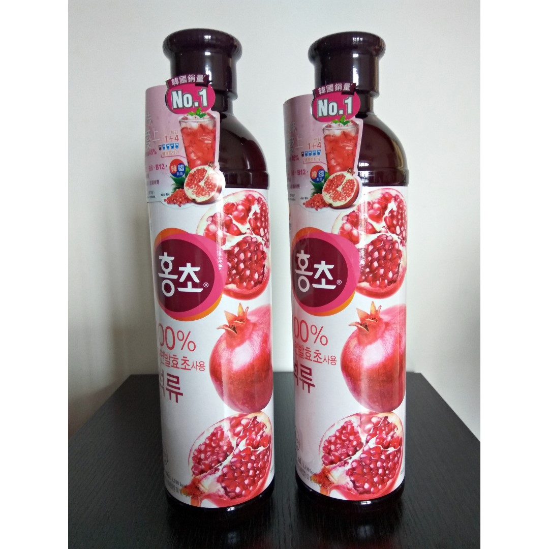 ($100兩支) 韓國清淨園紅醋 石榴味 900ml x 2, 嘢食 & 嘢飲, 飲料 - Carousell