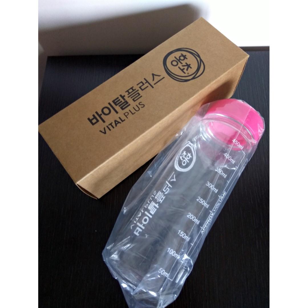 ($100兩支) 韓國清淨園紅醋 石榴味 900ml x 2, 嘢食 & 嘢飲, 飲料 - Carousell