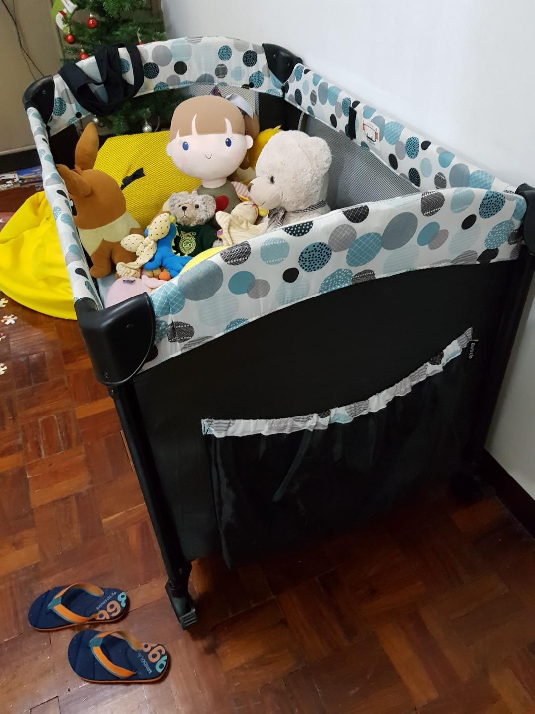 Apruva pack and play playpen/crib with rocking features + FREE tub and ...