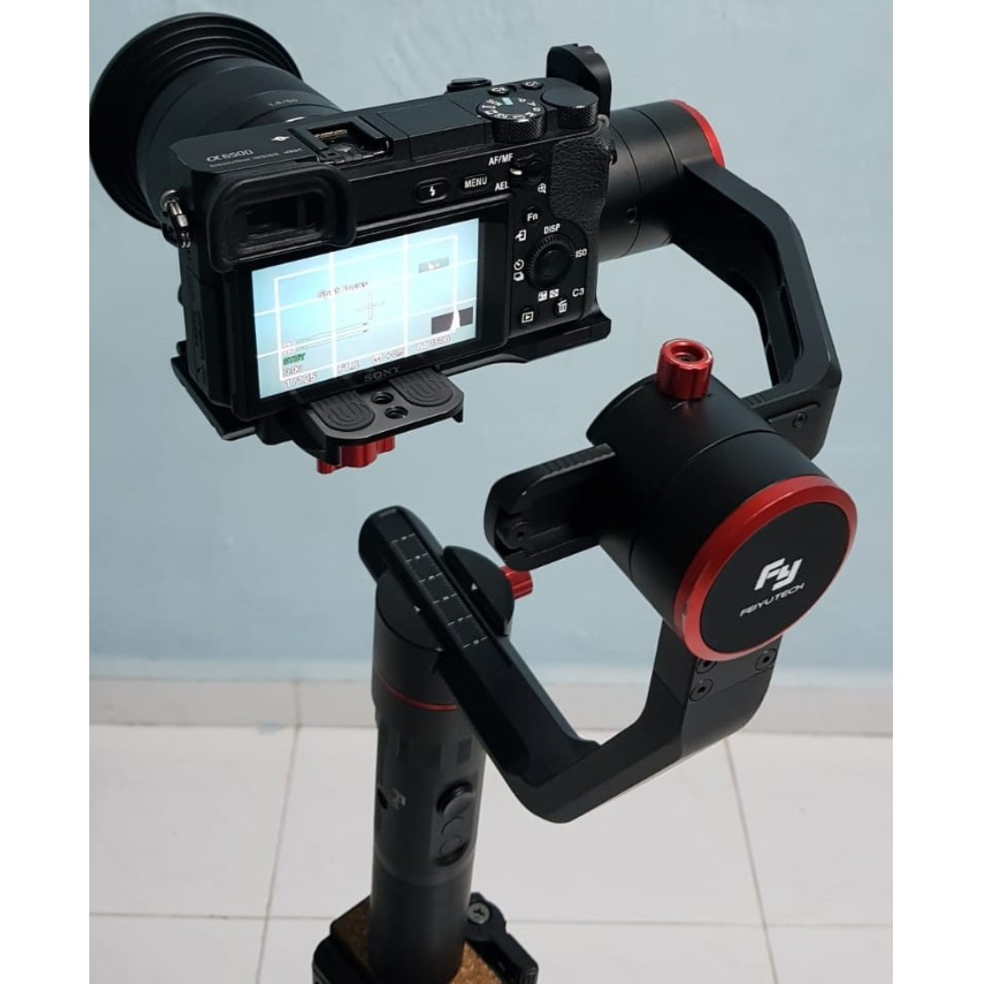 Feiyu tech a2000 Gimbal, Photography, Video Equipment on Carousell