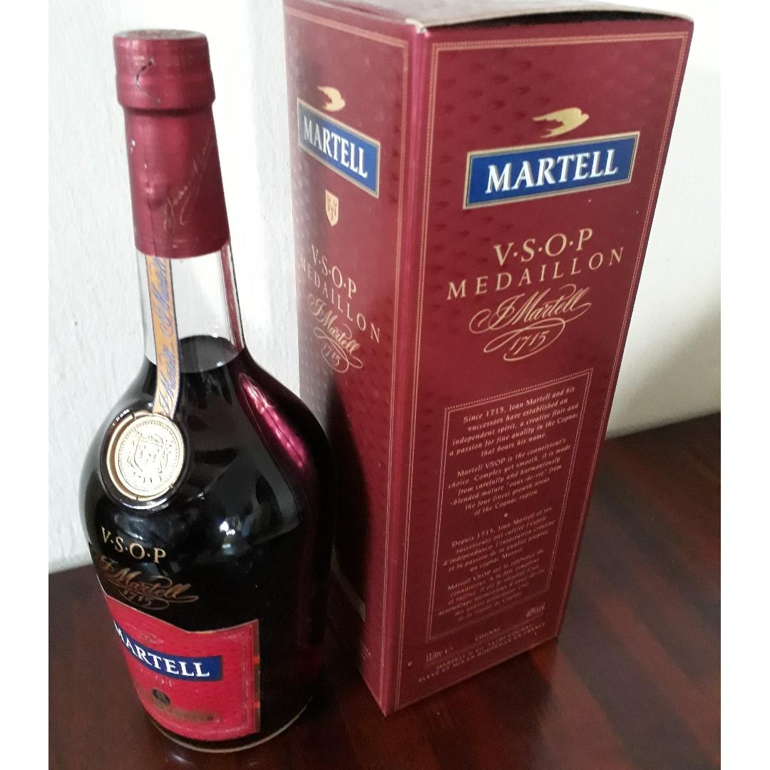 Martell V.S.O.P Medaillon Martell 1715 Old Fine Cognac, Food & Drinks, Alcoholic Beverages on ...