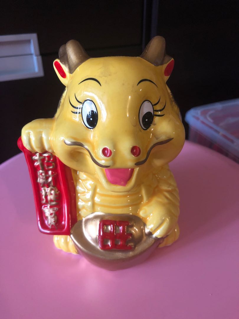 Singapore Turf Club Dragon Coin Bank, Hobbies & Toys, Memorabilia ...