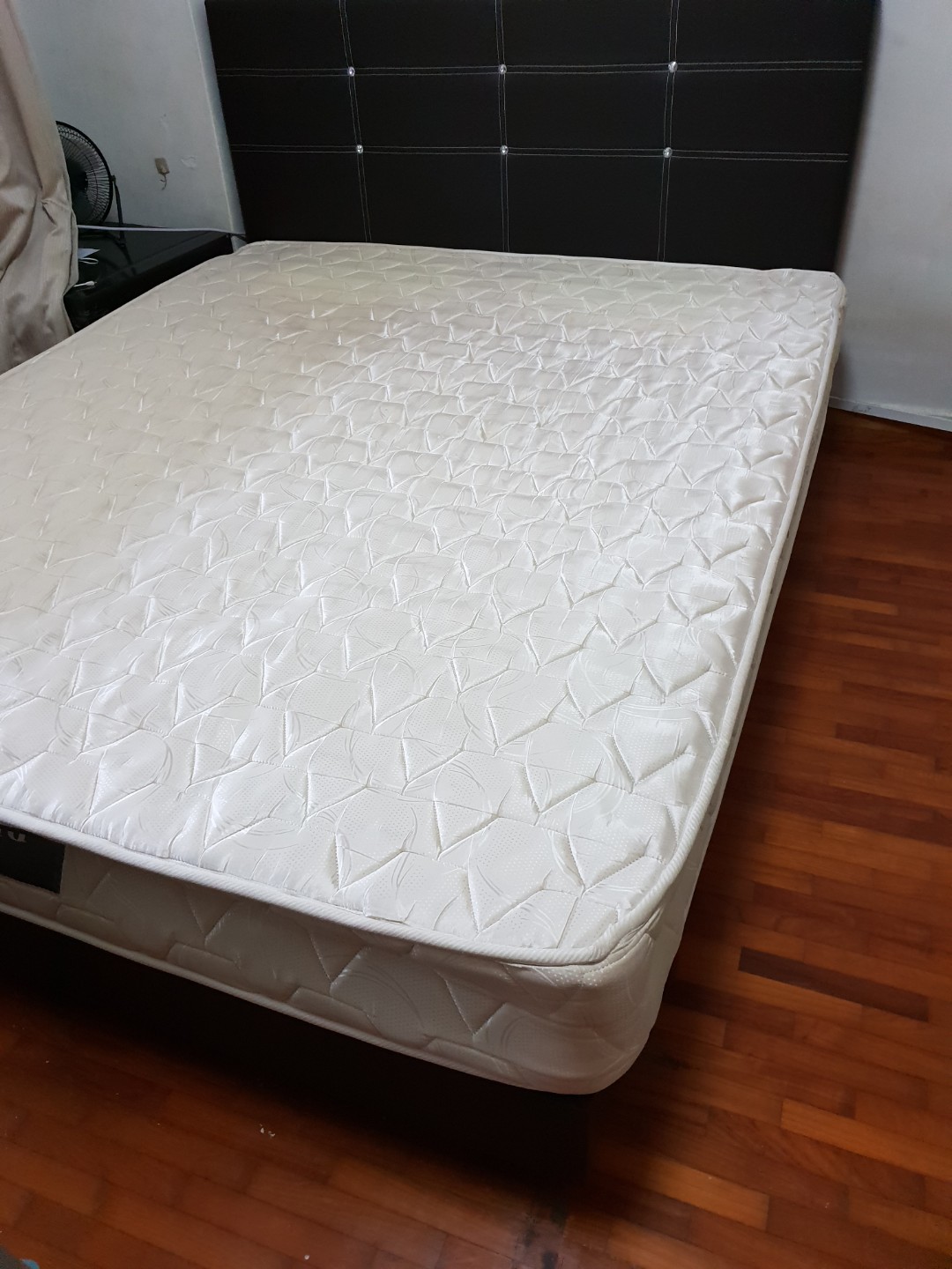 Used Queen Size Bed with Bed Frame, Furniture & Home Living, Furniture ...