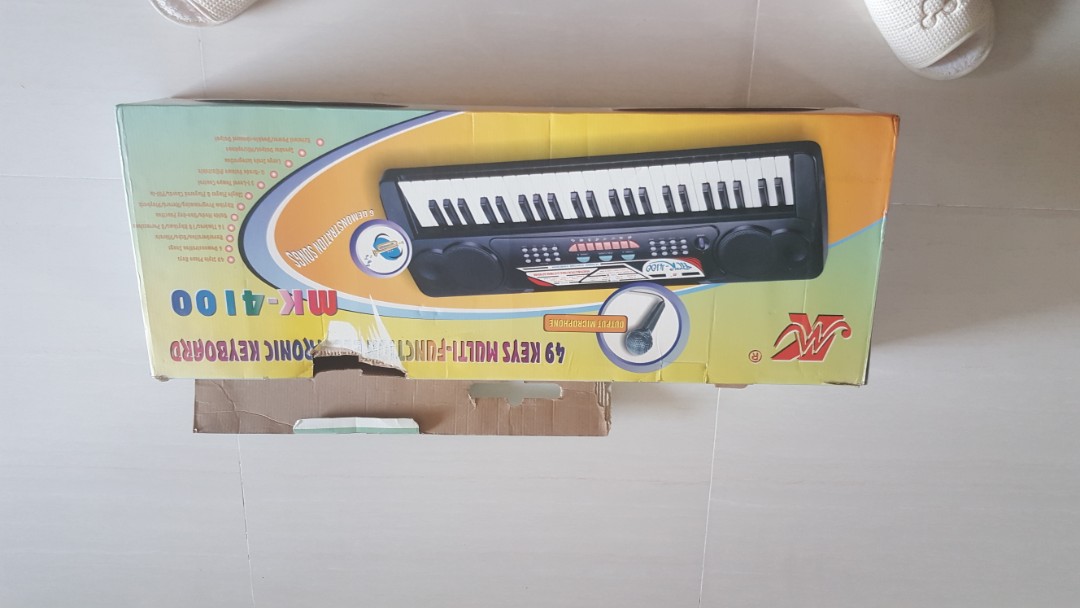 MK-4100 keyboard, Hobbies & Toys, Music & Media, Musical Instruments on ...