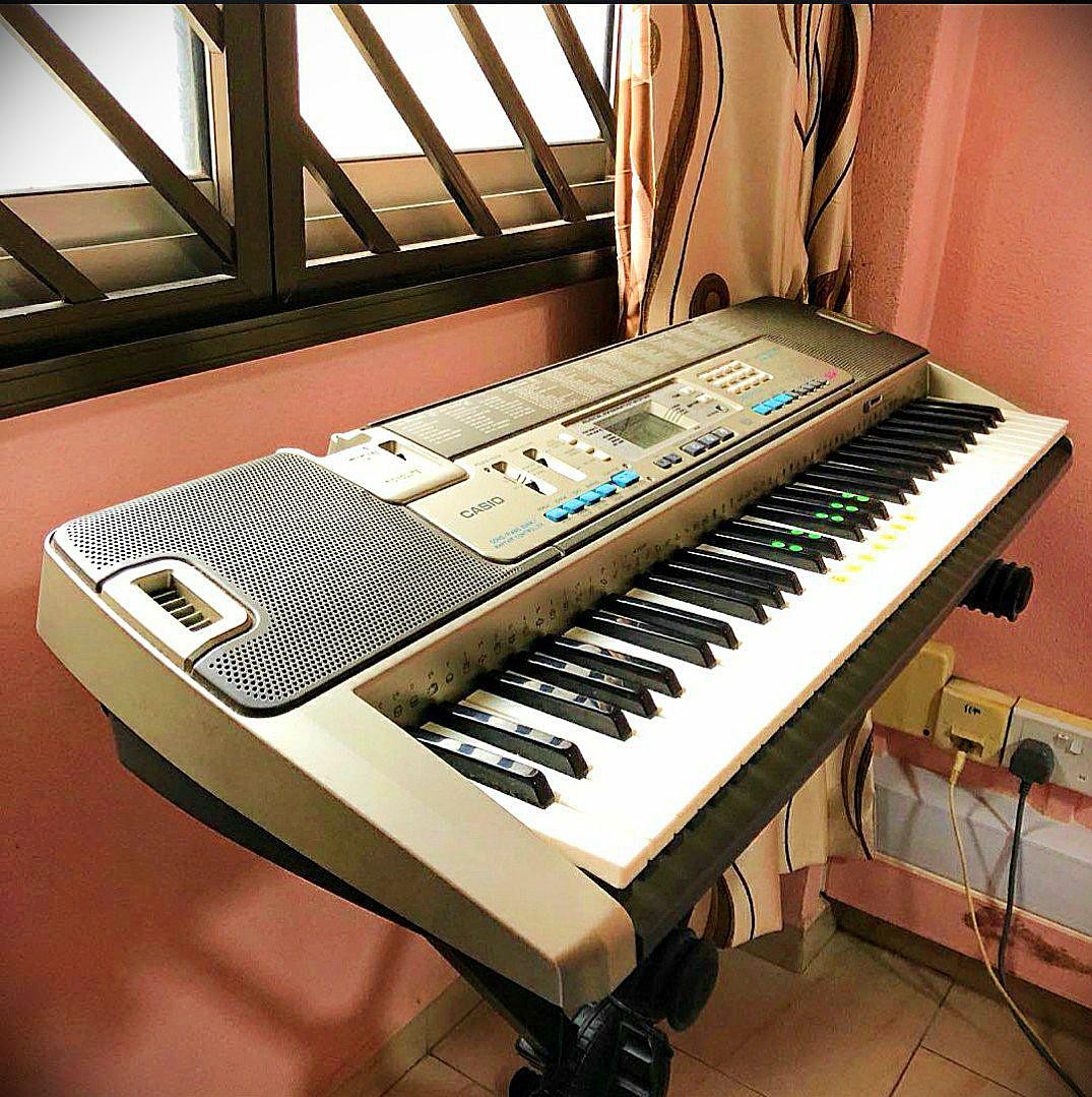 Casio Keyboard, Hobbies & Toys, Music & Media, Musical Instruments on ...