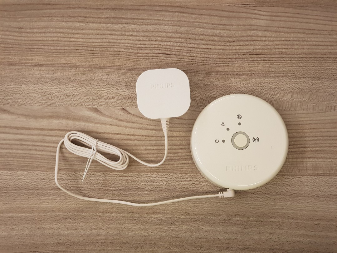 Philips hue light bridge v1, Furniture & Home Living, Lighting & Fans ...