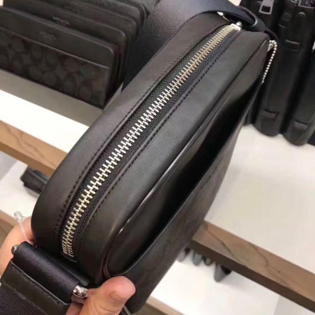 Ready stock men chest bag crossbody bag flight attendant bag coach, Men ...