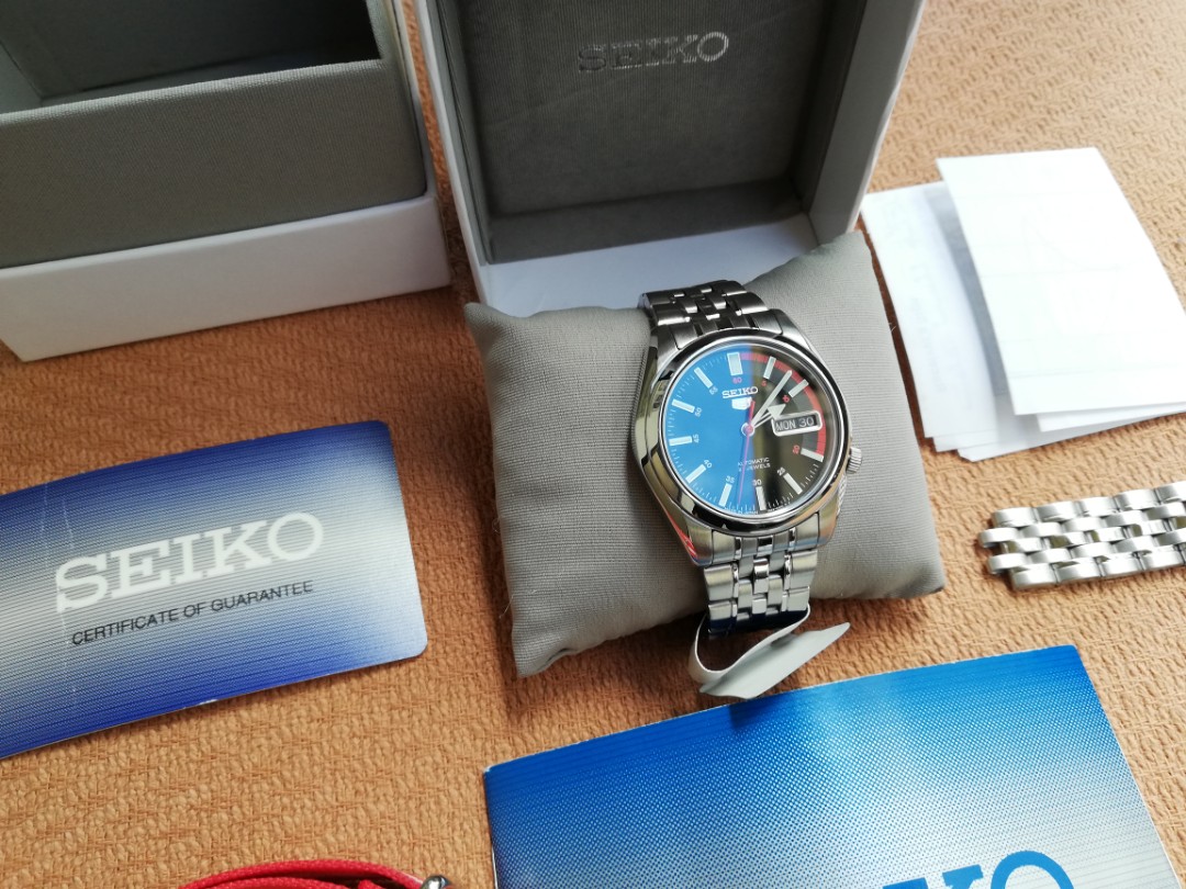 seiko 5 automatic speed racer, Luxury, Watches on Carousell