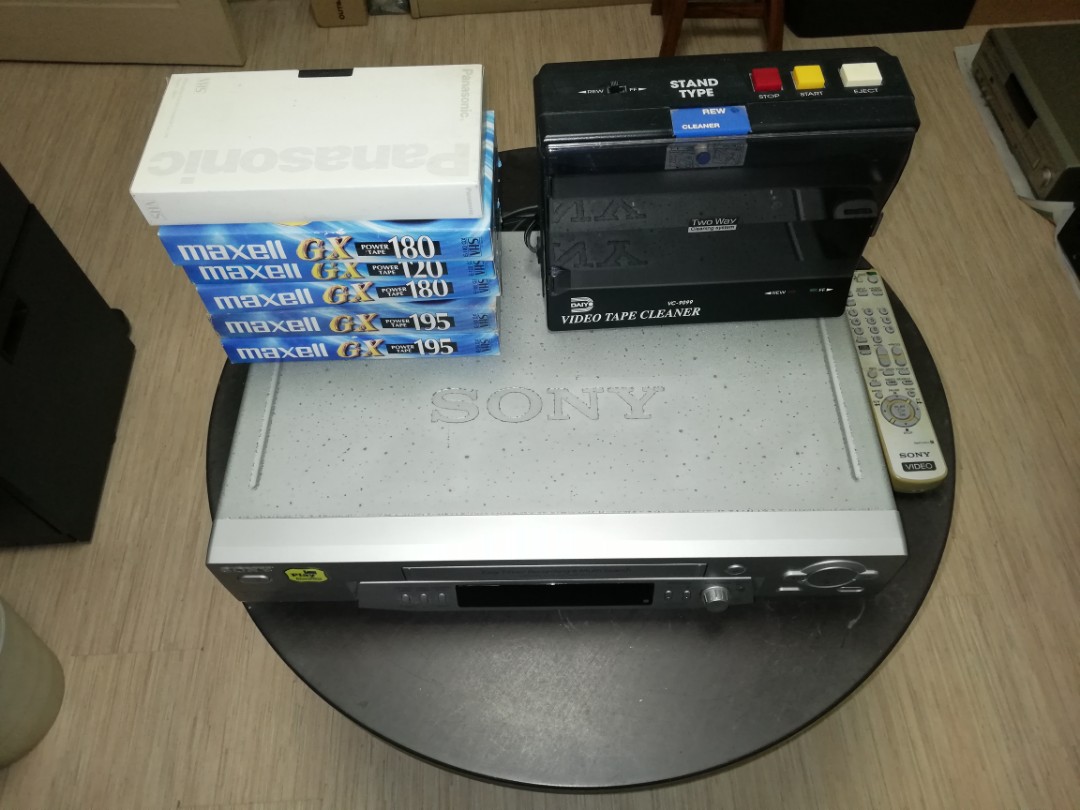 Sony Video Tape Player cum Recorder + Video Tape Cleaner, Audio ...