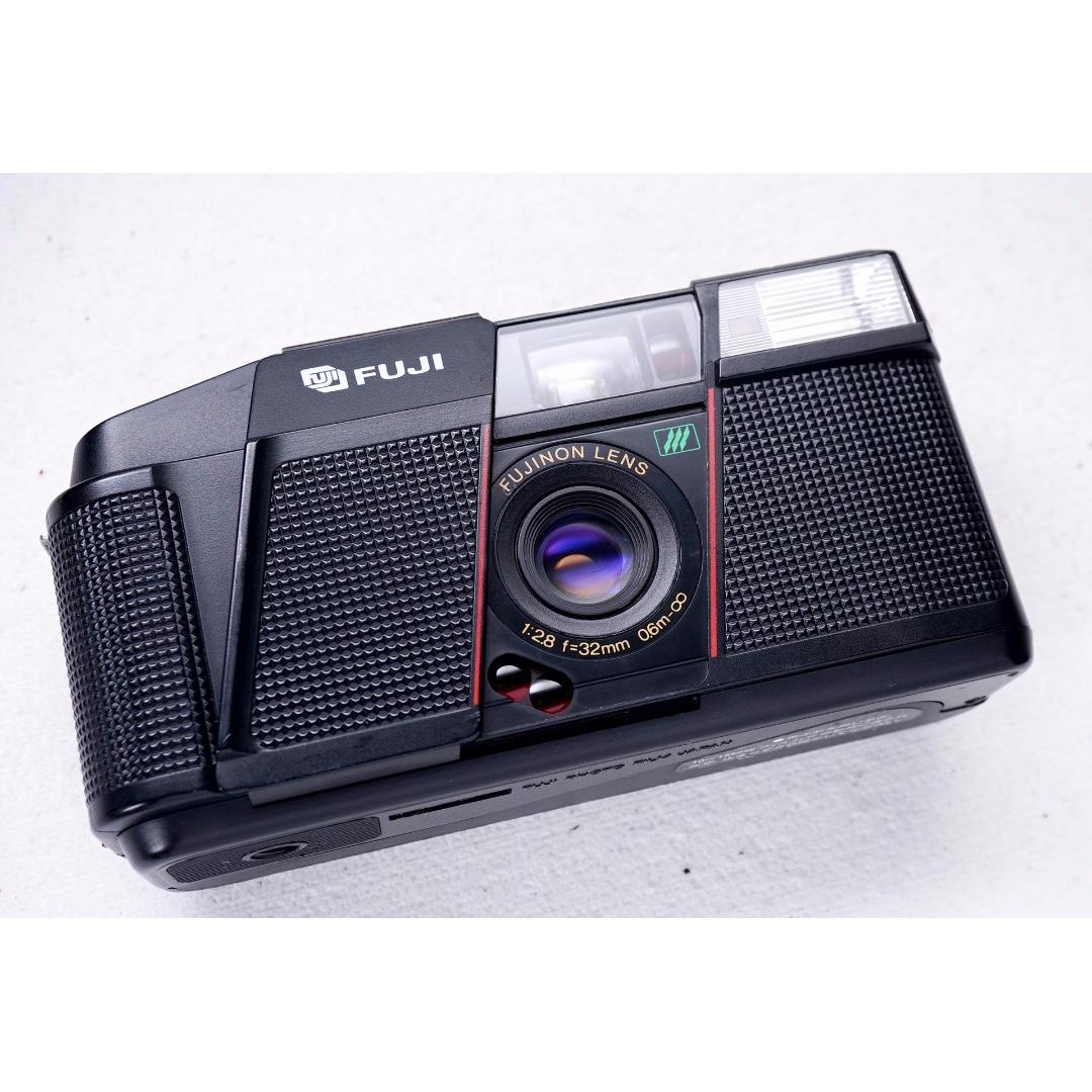 Fuji DL-200II Point & Shoot film camera, Photography, Cameras on Carousell