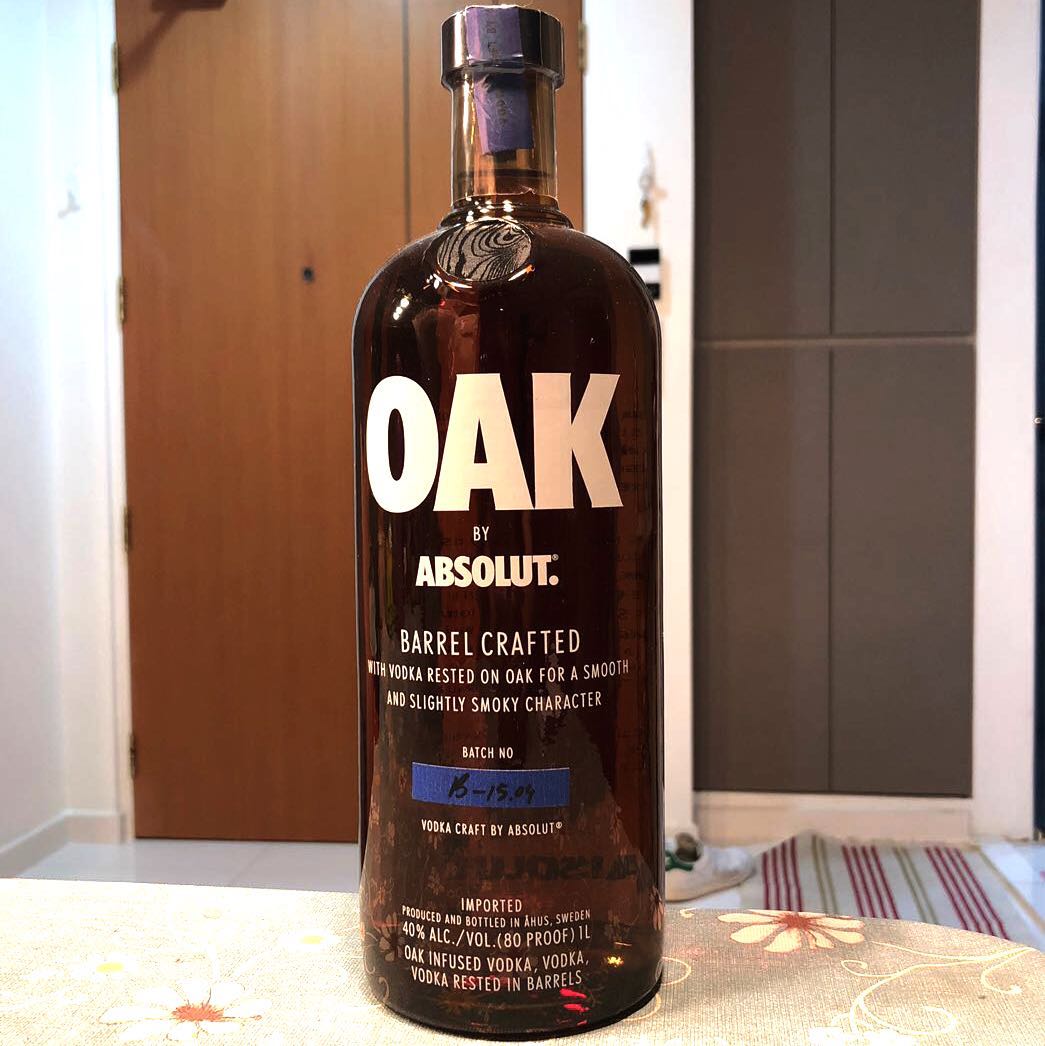 Rare Absolut Oak Vodka 1000ml, Food & Drinks, Alcoholic Beverages on ...