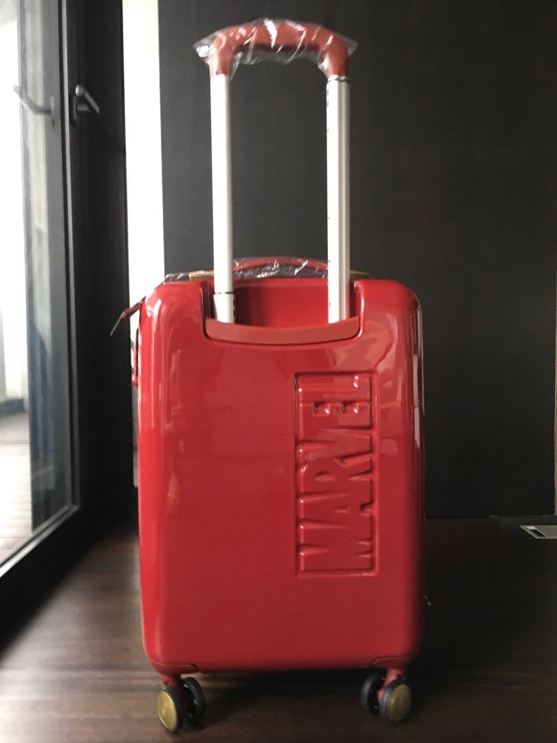Samsonite Marvel Iron Man Signature 55/20 carry on luggage, Hobbies ...