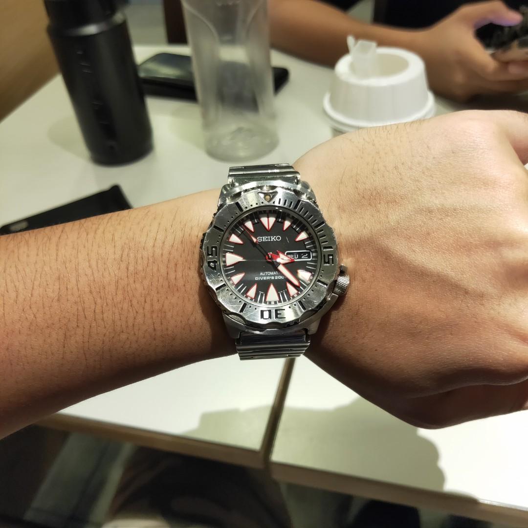 Seiko Monster Diver "Red Fang", Mobile Phones & Gadgets, Wearables ...