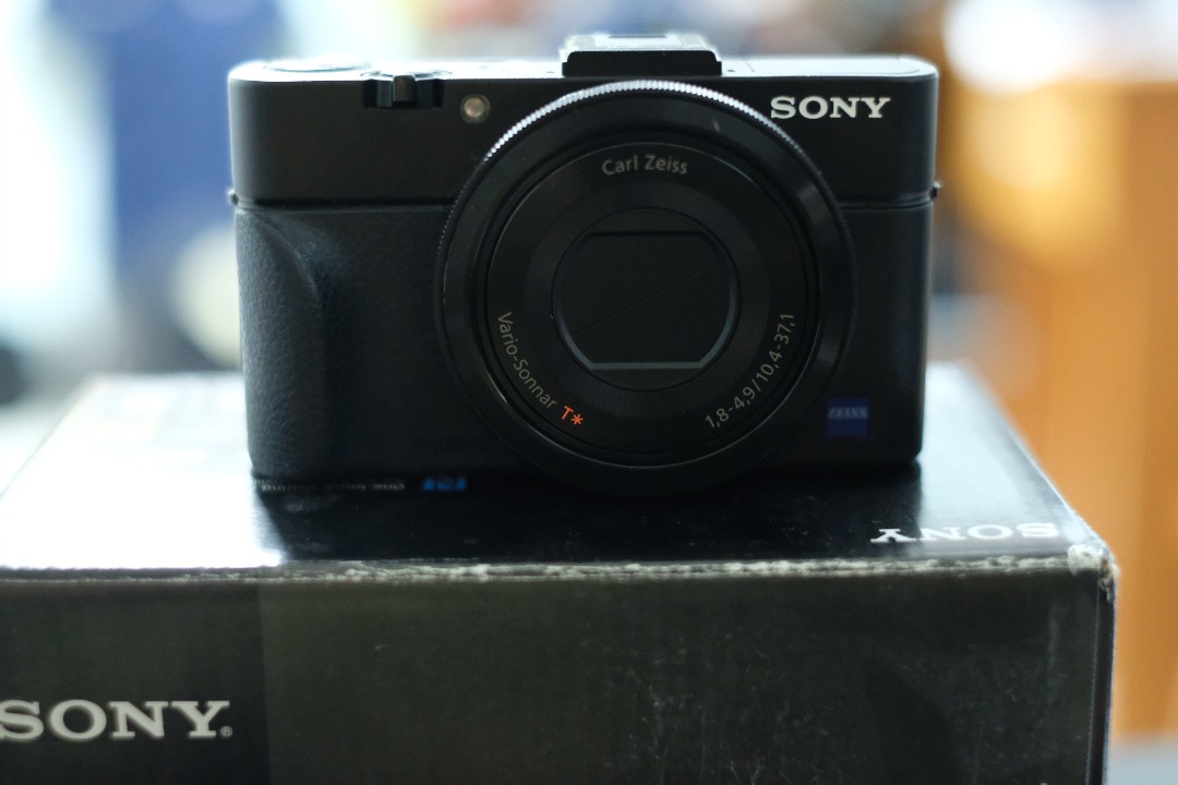 Sony Rx100 Mk2, Photography, Cameras on Carousell