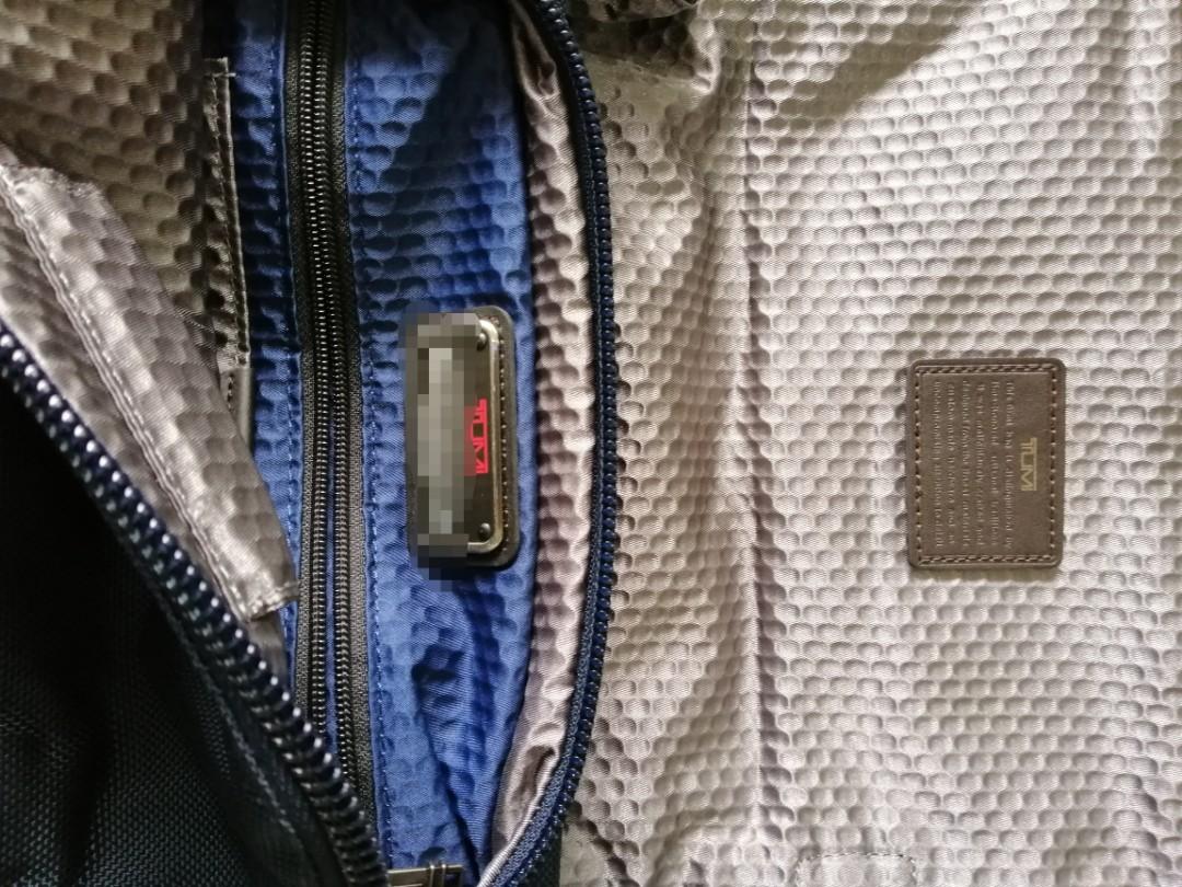 Tumi Alpha Bravo Beale Crossbody Navy, Luxury, Bags & Wallets on Carousell