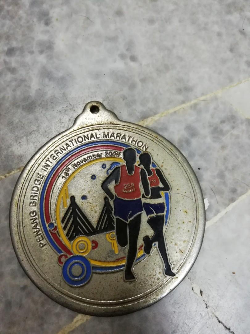 PENANG BRIDGE MARATHON MEDAL, Hobbies & Toys, Collectibles ...