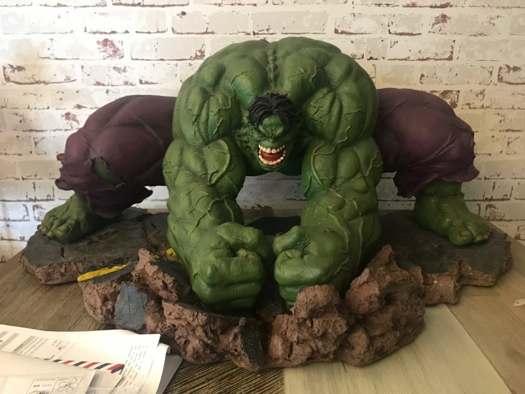 The Incredible Hulk Statue Custom, Hobbies & Toys, Toys & Games on ...
