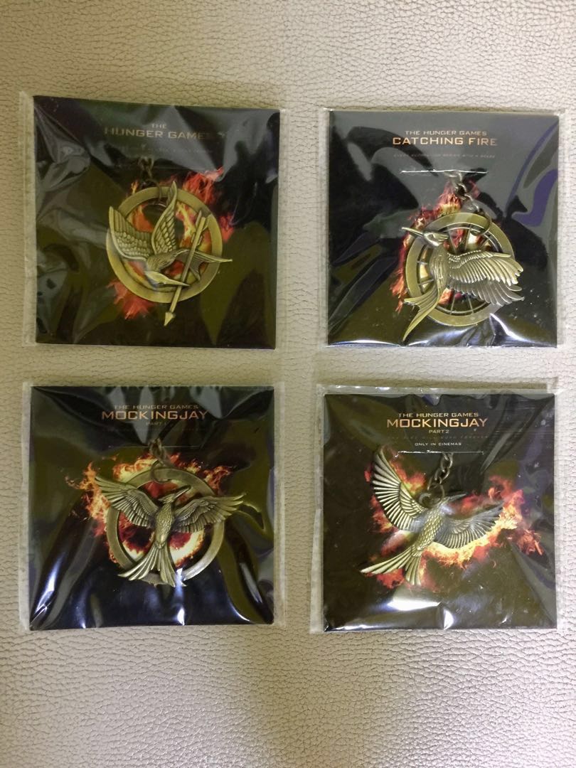 THE HUNGER GAMES Keychain Set, Hobbies & Toys, Memorabilia ...