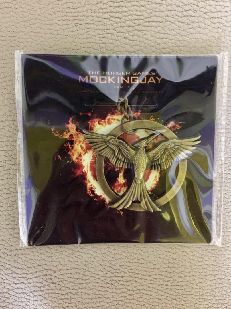 THE HUNGER GAMES Keychain Set, Hobbies & Toys, Memorabilia ...
