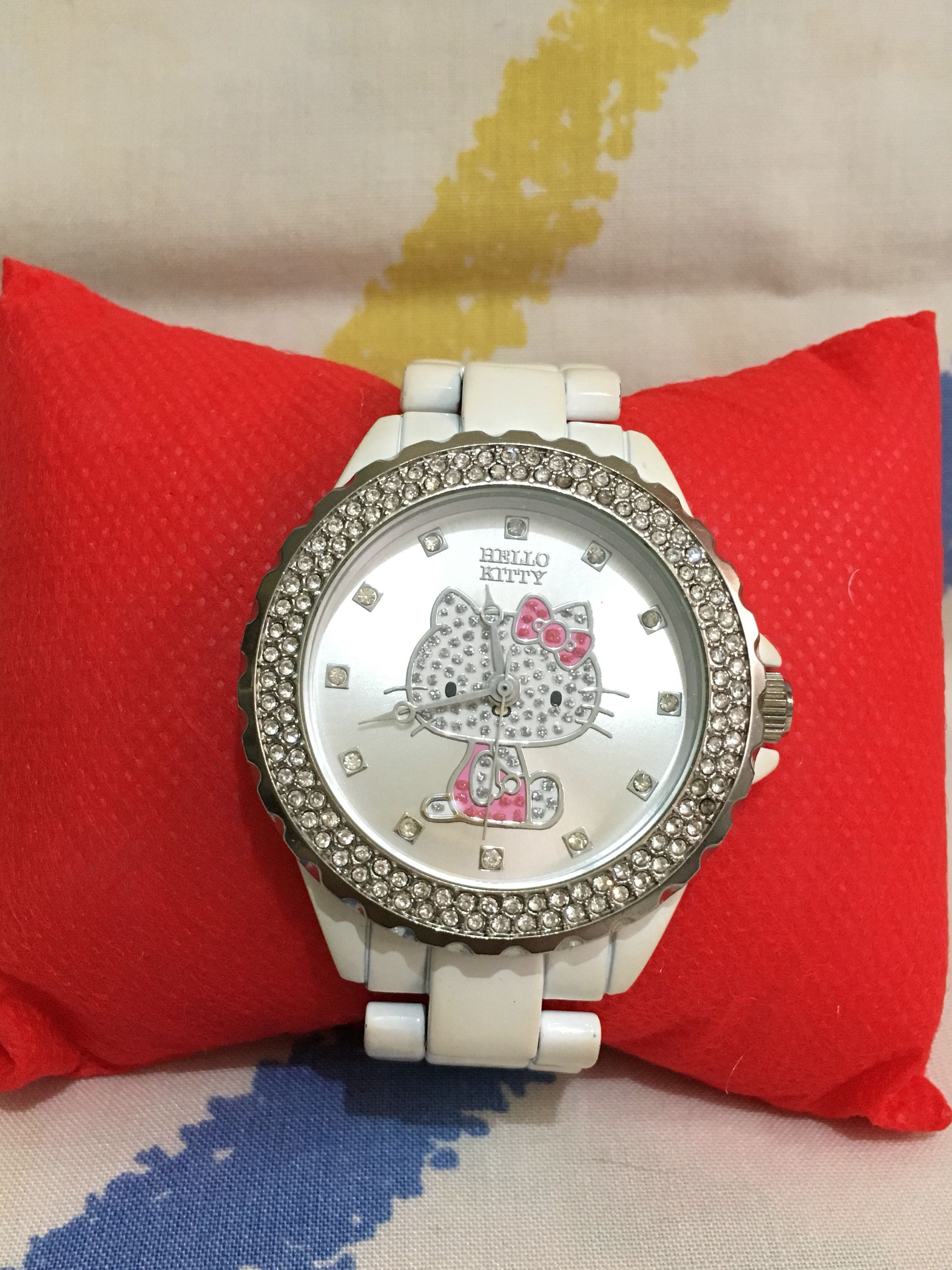 Authentic Hello Kitty Sanrio Watch, Women's Fashion, Watches & Accessories, Watches on Carousell
