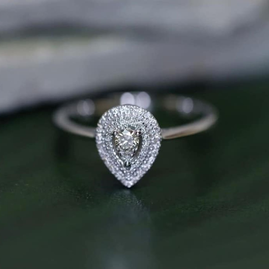 Diamond Pear Shaped Illusion Ring, Women's Fashion, Jewelry ...