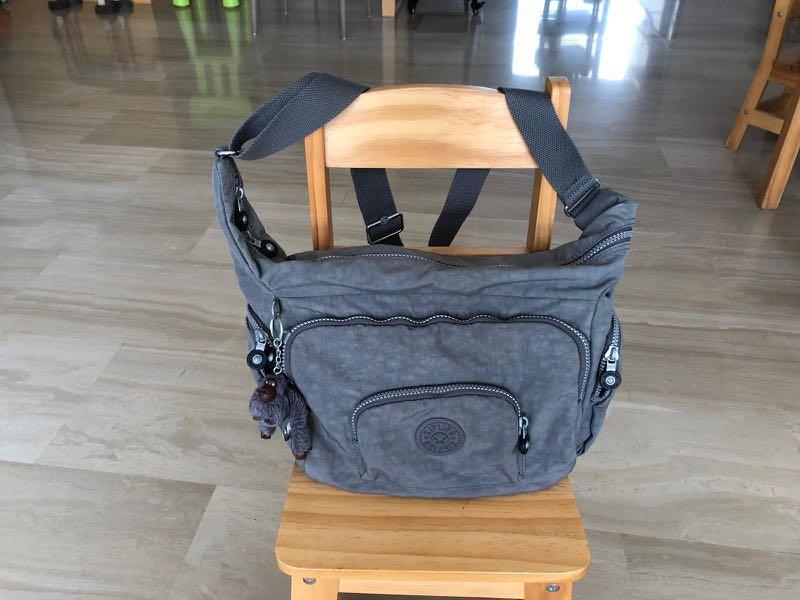 Kipling crossbody bag/camera bag, Photography, Photography Accessories ...