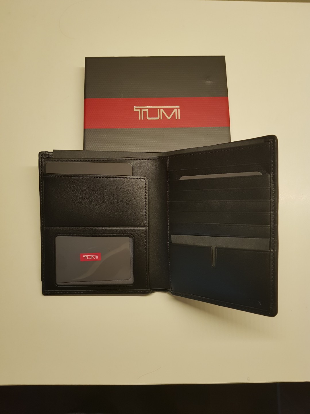 Tumi Alpha Passport Case, Men's Fashion, Watches & Accessories, Wallets ...