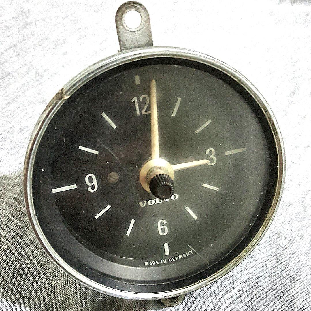 Volvo dashboard VDO analog clock, Auto Accessories on Carousell